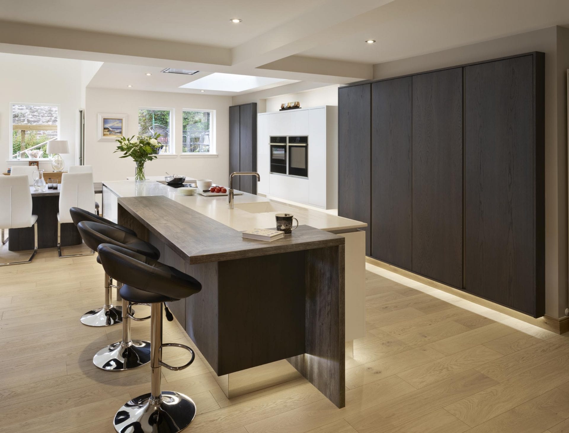 Contemporary Kitchens | Colchester Kitchens & Bathrooms